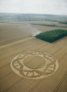 The Ten Most Iconic Crop Circles | The Croppie