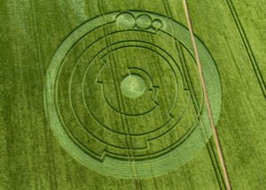The Ten Most Iconic Crop Circles | The Croppie